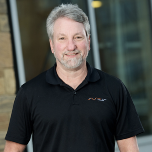 January 30, 2023 - Spirits Entrepreneur Ken Lewis and Pencerita David ...